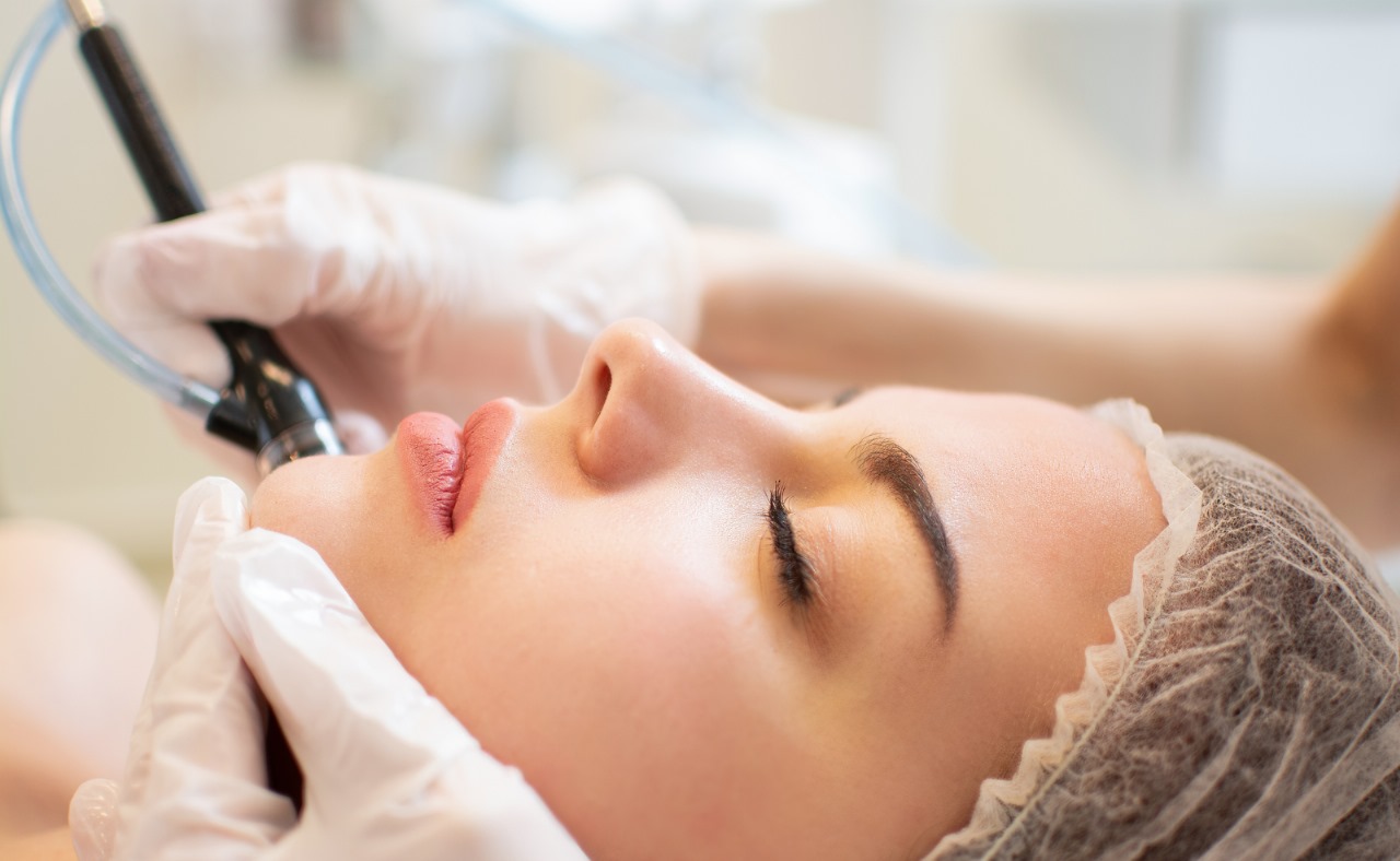 H-Cura Multispeciality Clinic | India’s Leading Hair, Skin, Dental ...